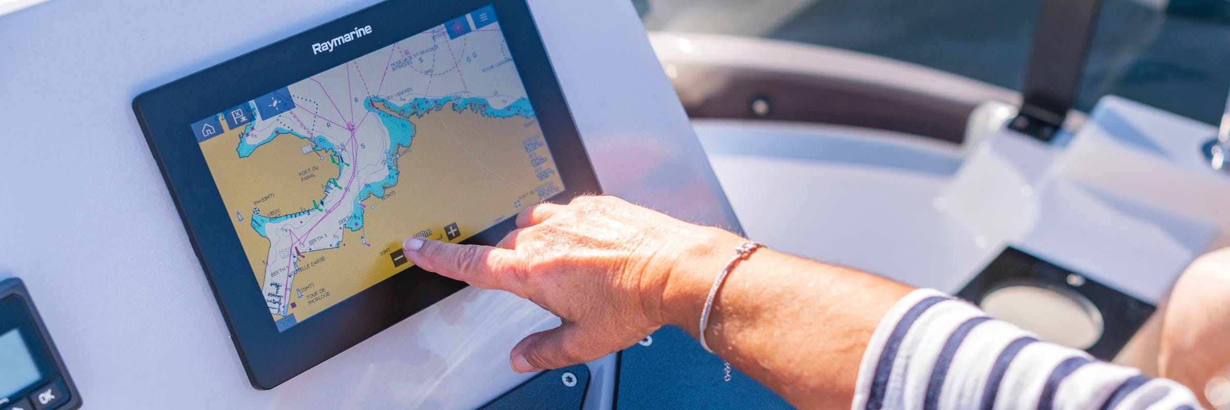 AB 104 - Advanced Powerboating ~ American Boating Certification